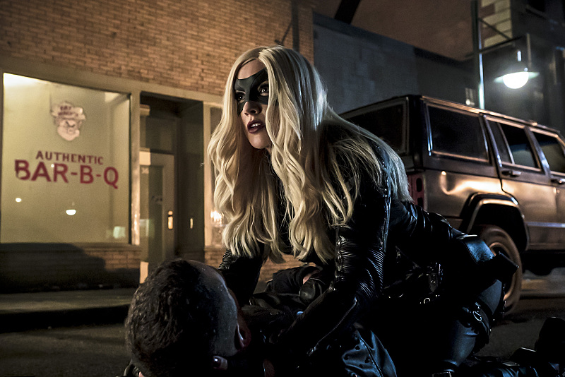Arrow: Official Preview Images for "Uprising" | GreenArrowTV