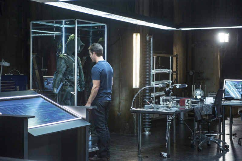 Win A Trip To The Set Of Arrow! | GreenArrowTV
