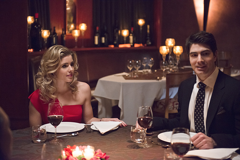Photos: Felicity & Ray Visit The Flash In "All-Star Team-Up" | GreenArrowTV