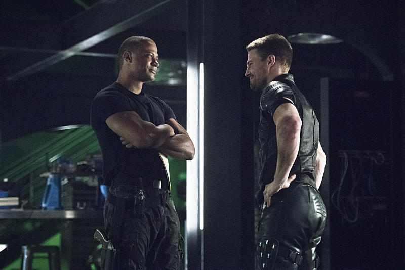 Arrow Takes Home Two Leo Awards | GreenArrowTV