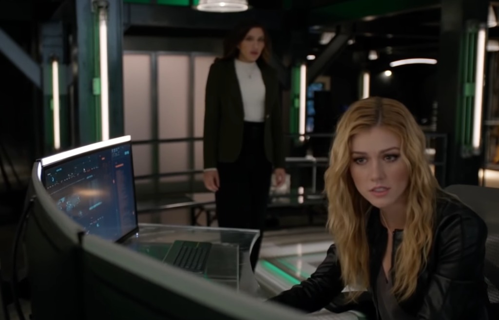 Arrow Series Finale Clip: "Fadeout" | GreenArrowTV