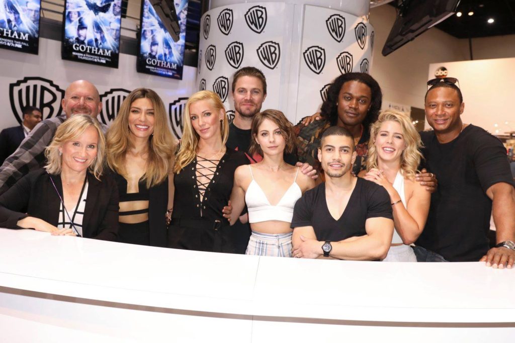 Videos: The Arrow Cast & Producers Talk Season 6 At Comic-Con ...